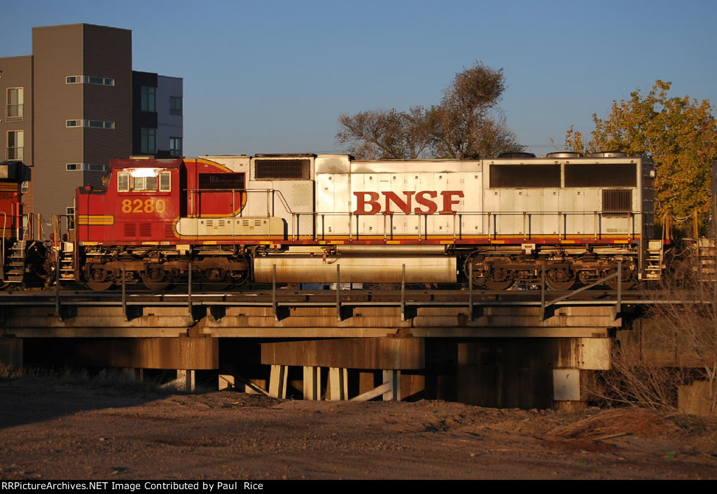 BNSF 8280
